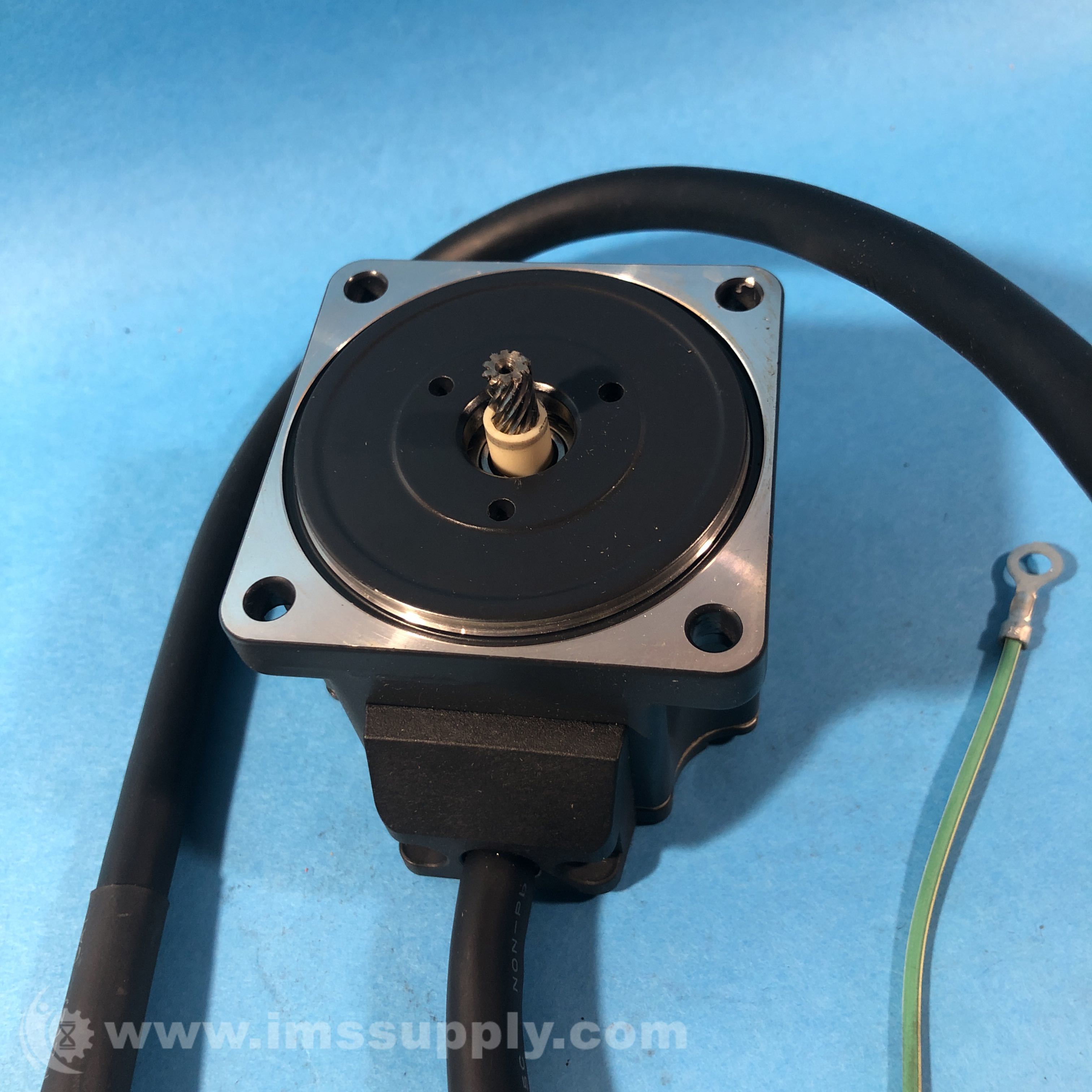 Oriental Motor AXUM210-GN Brushless DC Motor - IMS Supply