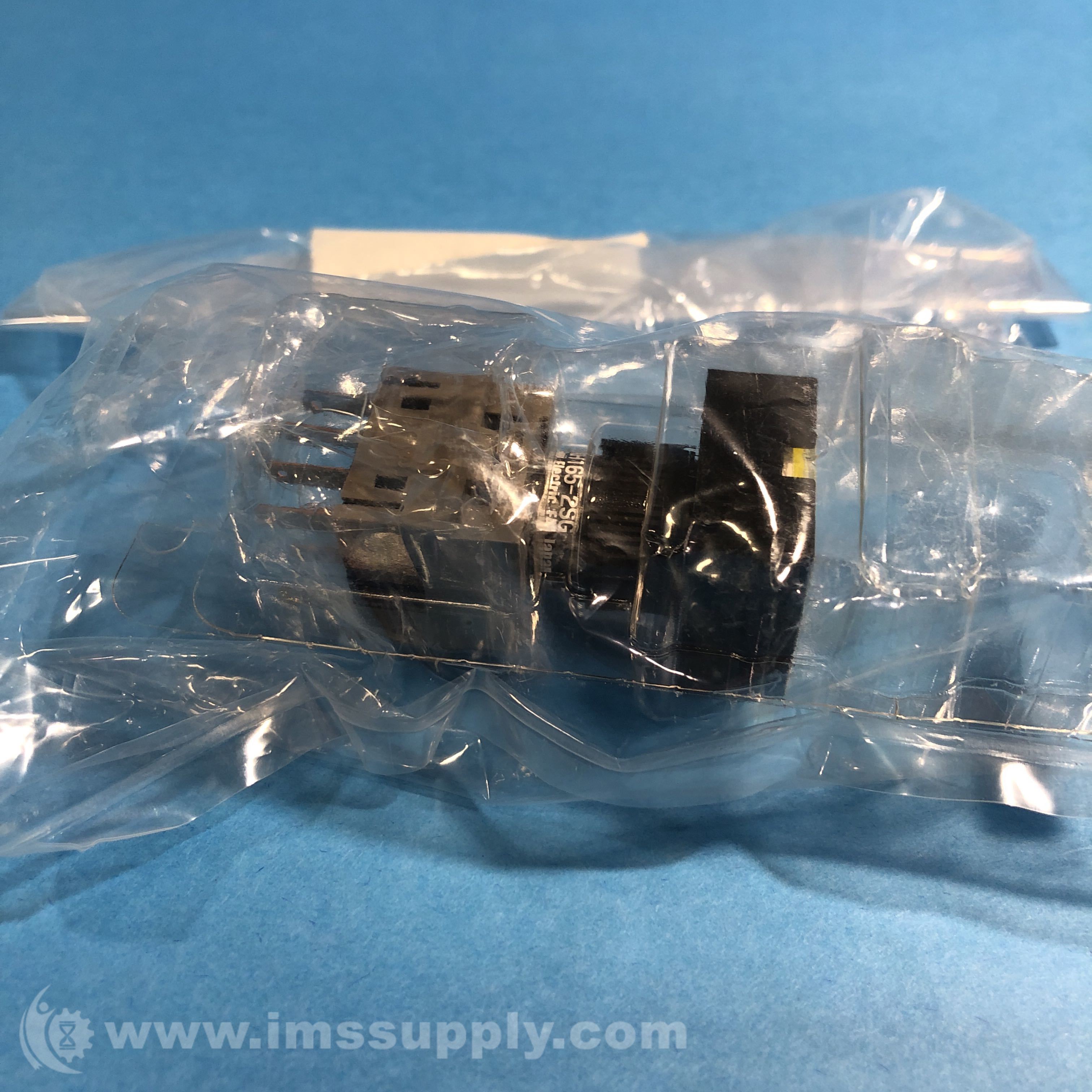 Fuji Electric AH165-2SGY1T Yellow Pushbutton - IMS Supply