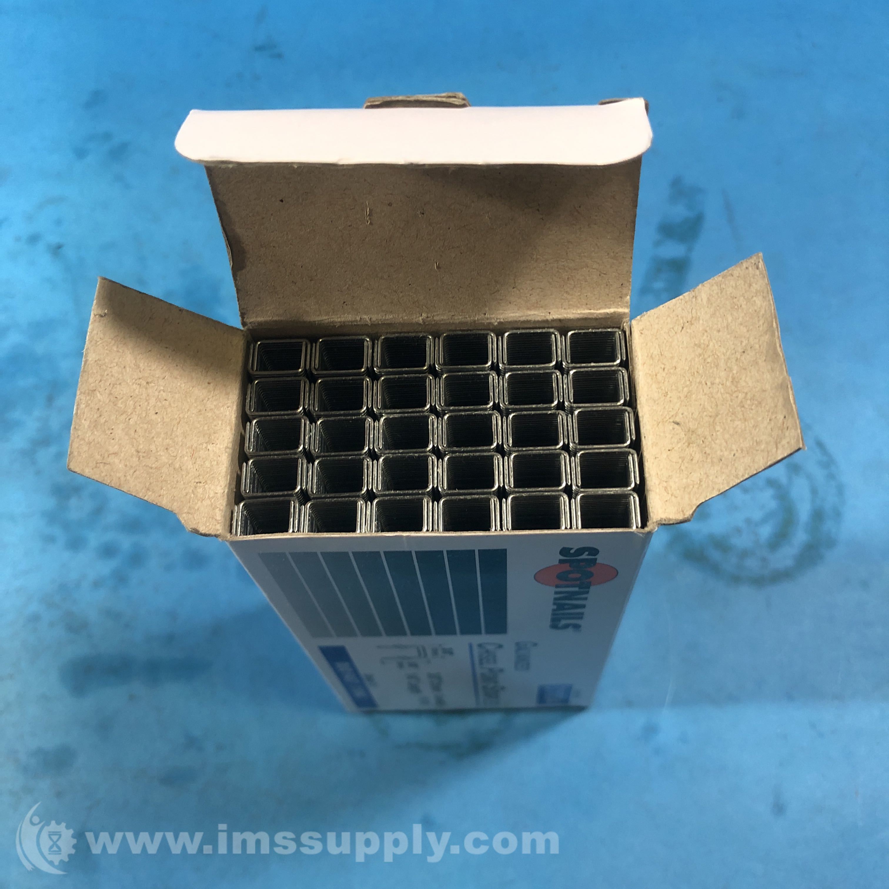 Spotnails 31004 Box of 10,000 Galvanized Chisel Point Staples - IMS Supply