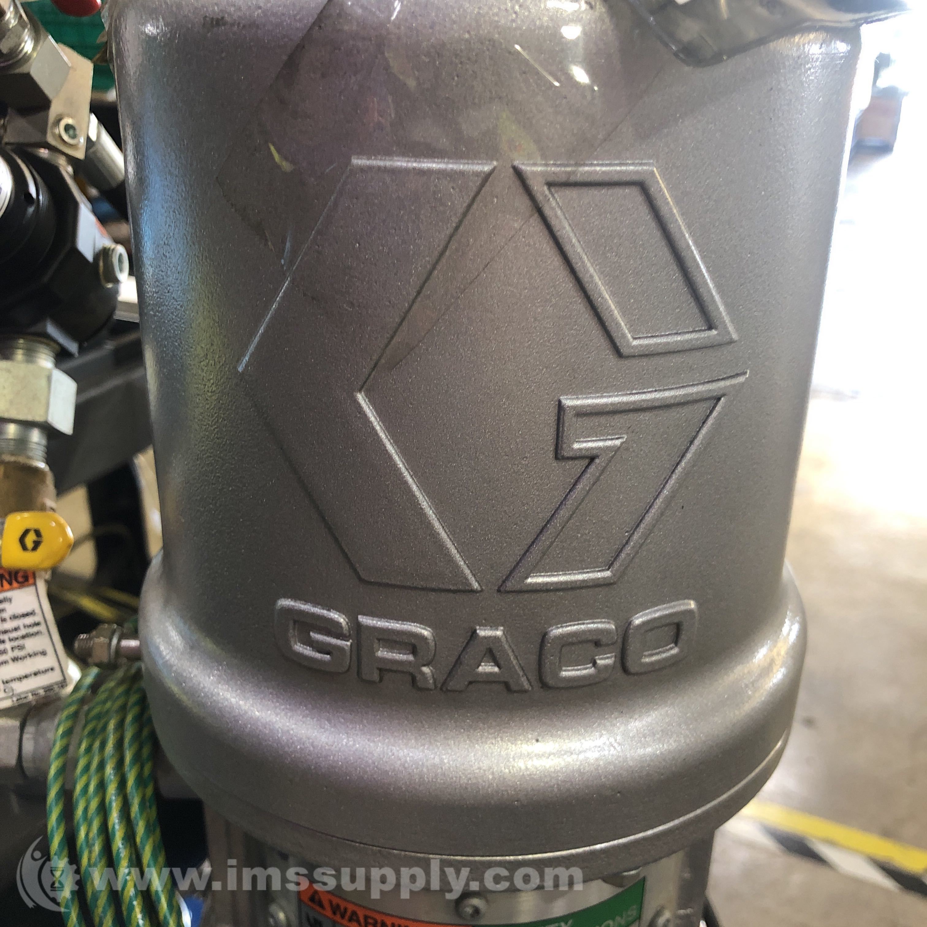 Graco 231118 Ram-Mounted Air-Powered Pump - IMS Supply