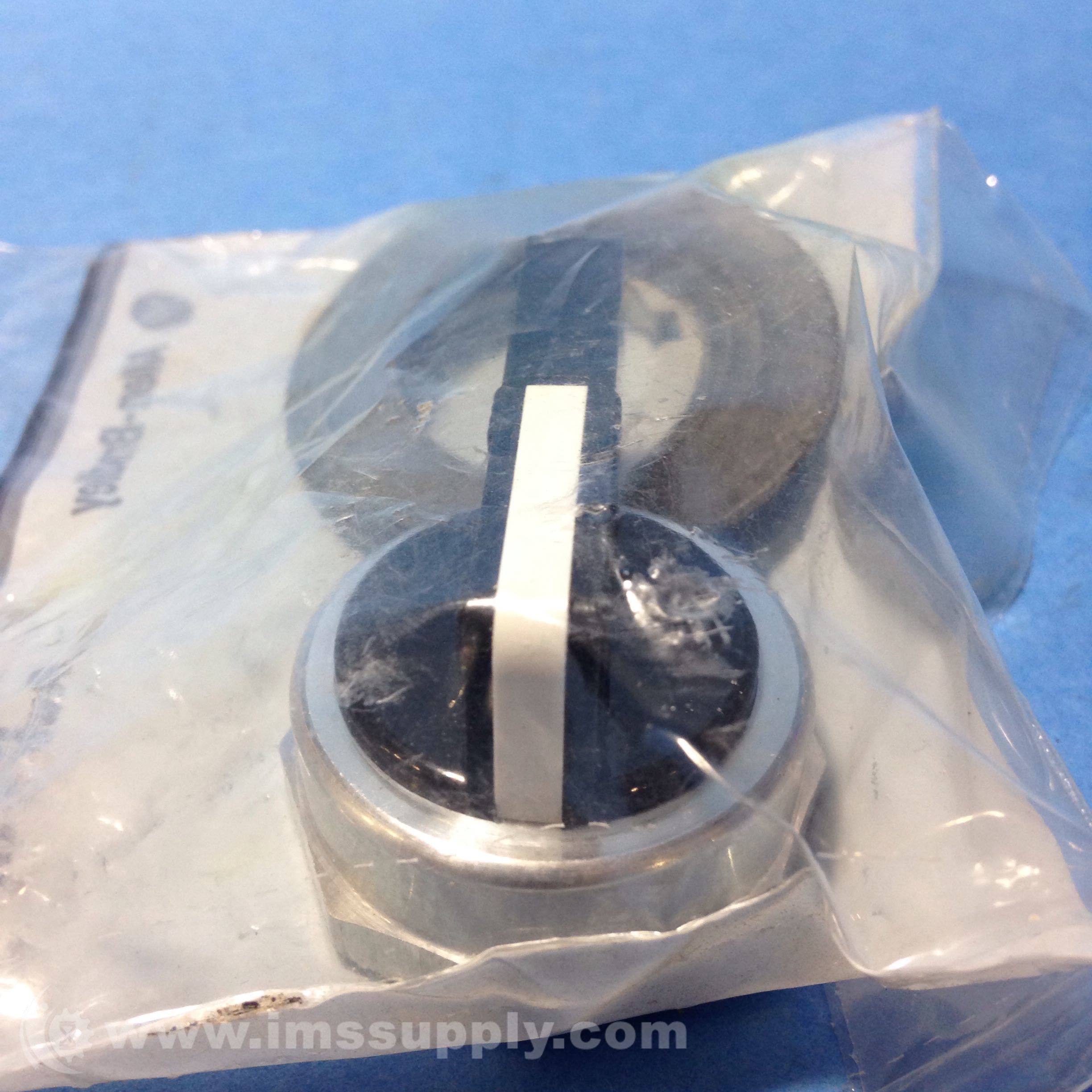 Allen Bradley 800T-H17A Selector Switch - IMS Supply