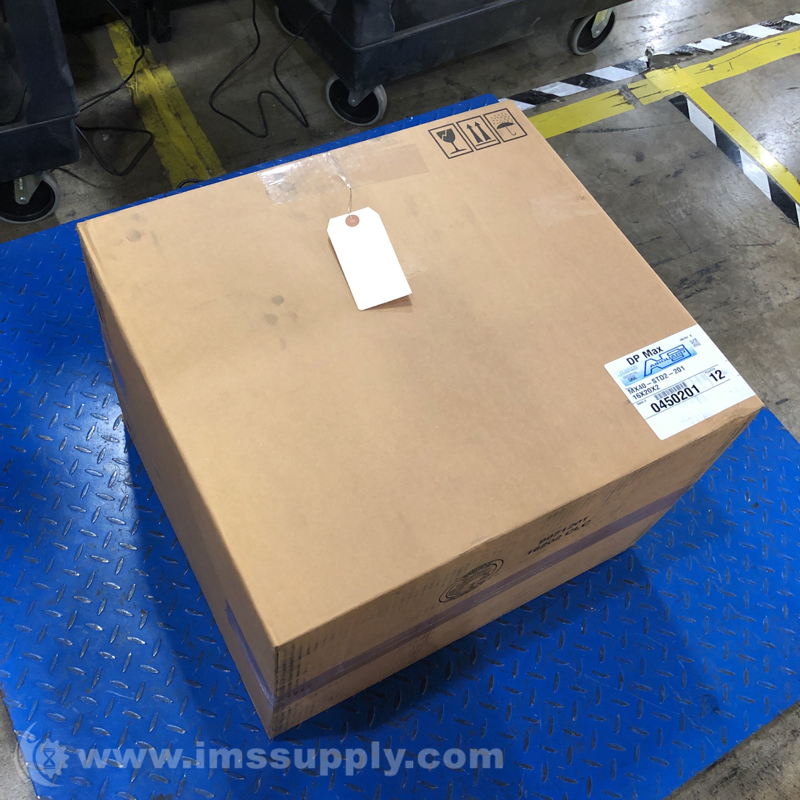 Airguard MX40-STD2-201 Box of 12 16 x 20 x 2 Pleated Filters - IMS Supply