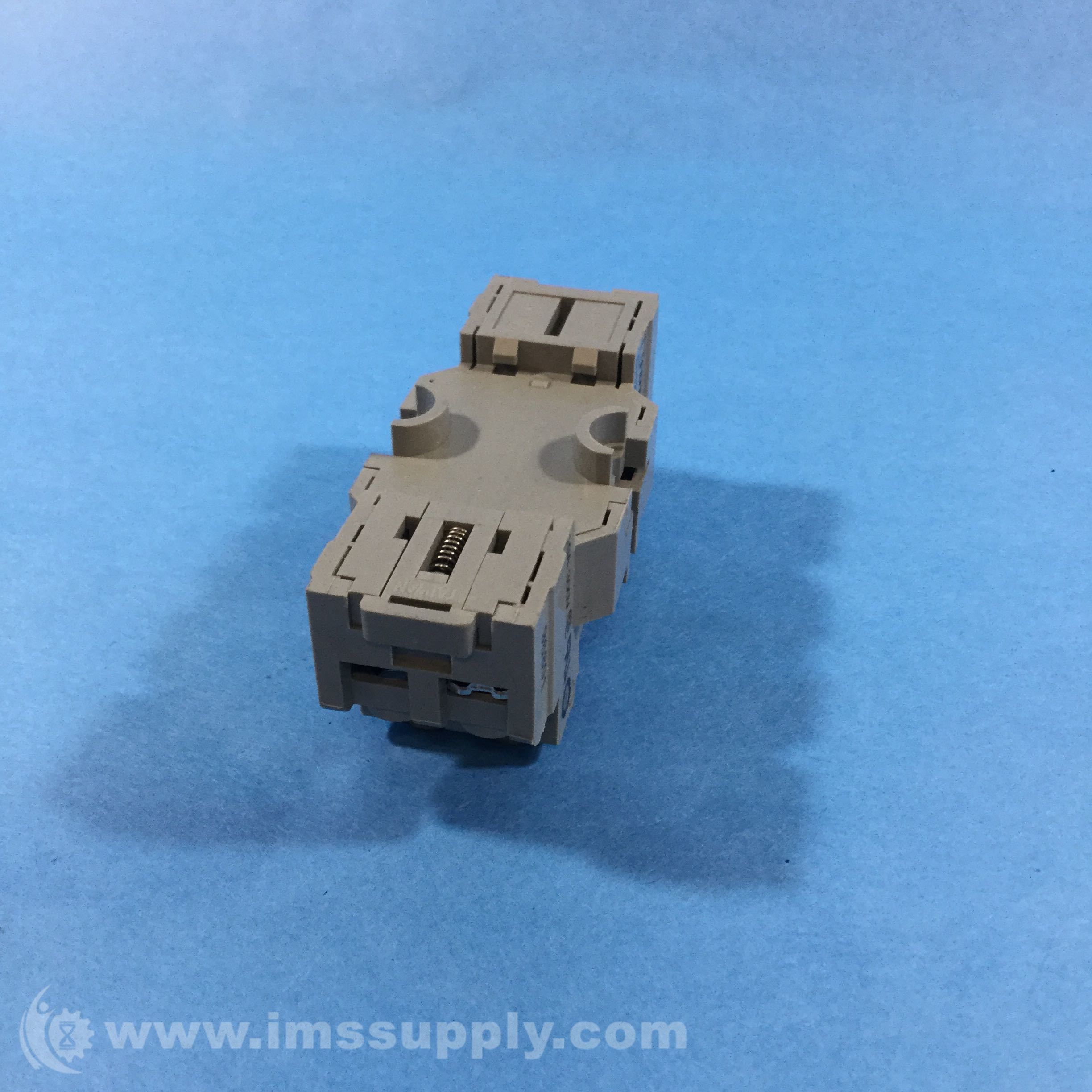 Idec SH2B-05C Relay Socket, DIN Rail, Screw, 8 Pins, 10 A, 300 V - IMS Supply