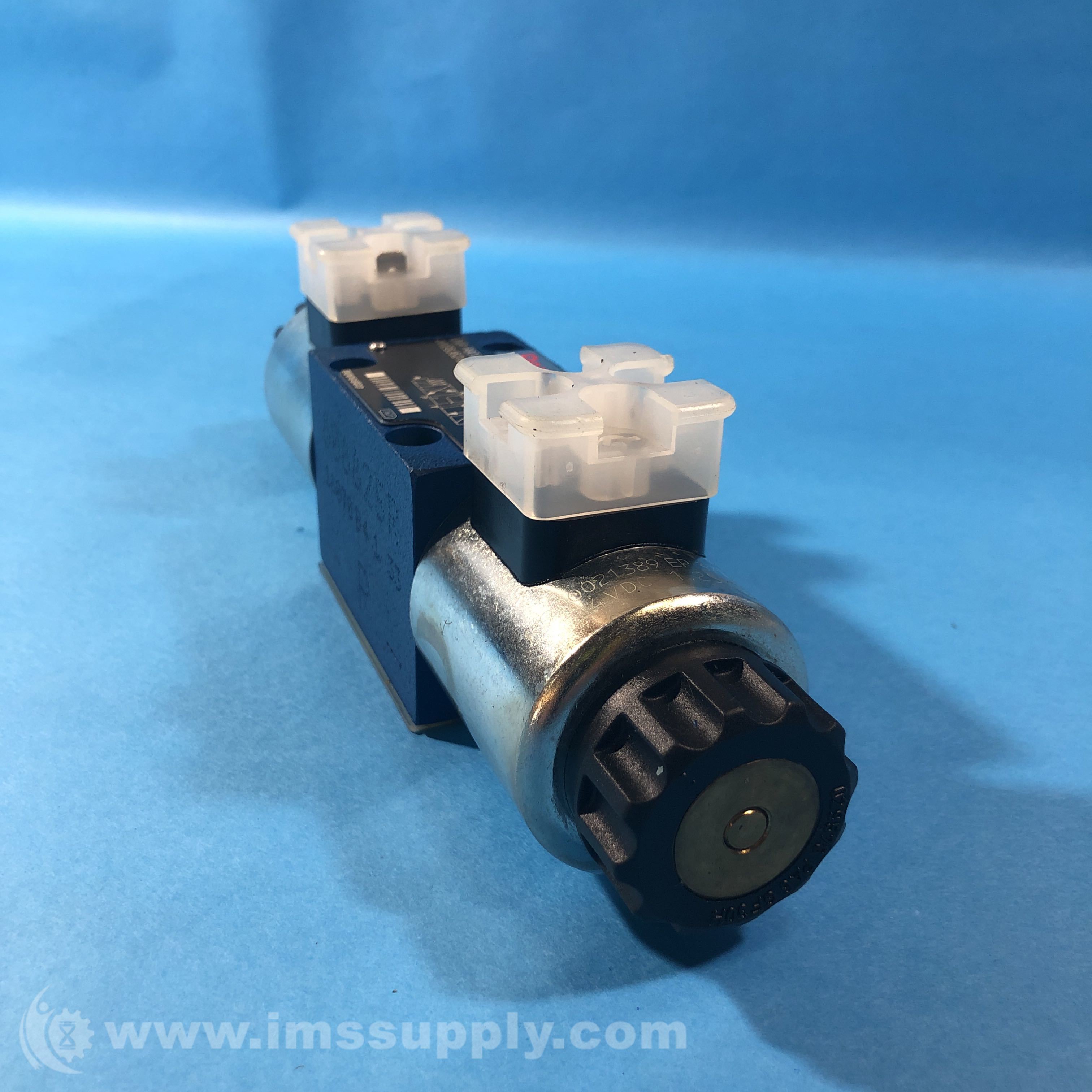 Rexroth R900561288 4-Way Directional Control Valve - IMS Supply