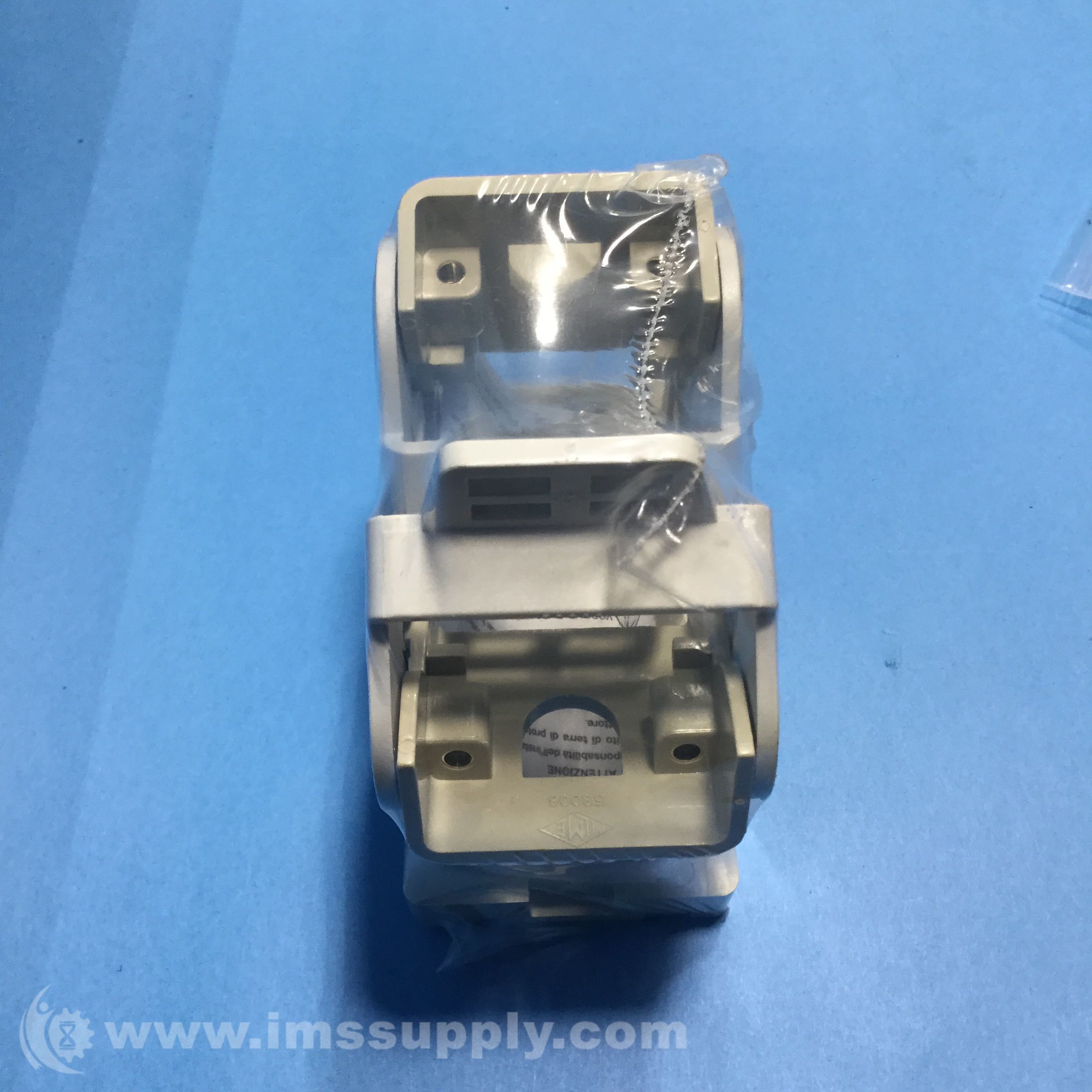 ILME COB-06-BC Mounting Adapter, Locking: with Double Latch - IMS Supply