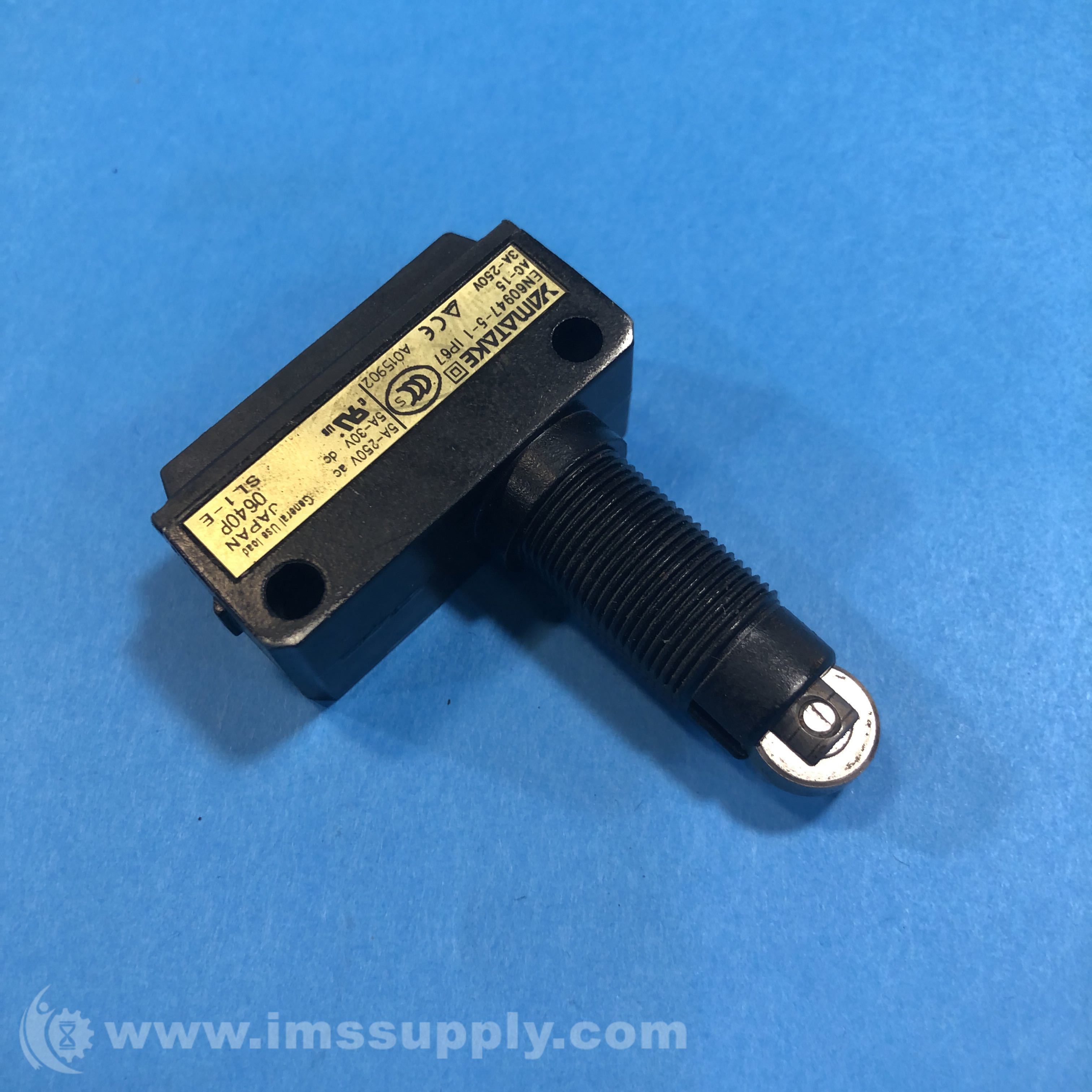 Yamatake EN60947-5-1 IP67 Compact Horizontal Limit Switch - IMS Supply