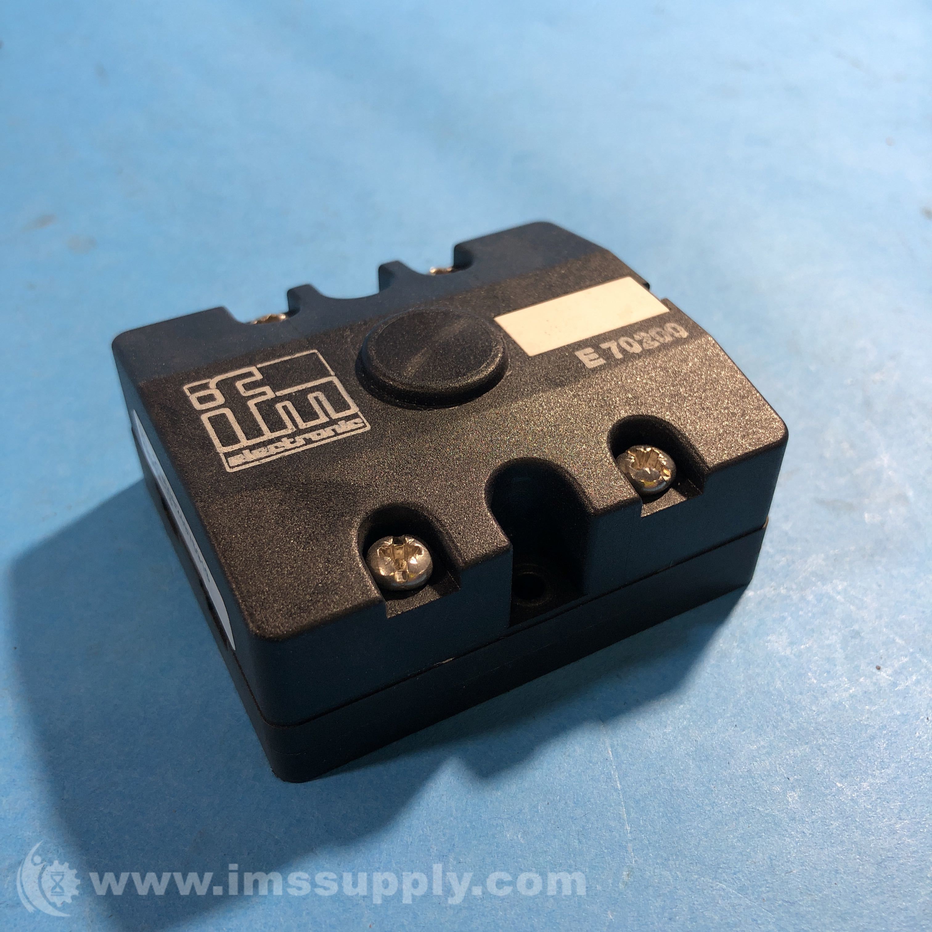 Ifm E70200 Flat Splitter Box - IMS Supply