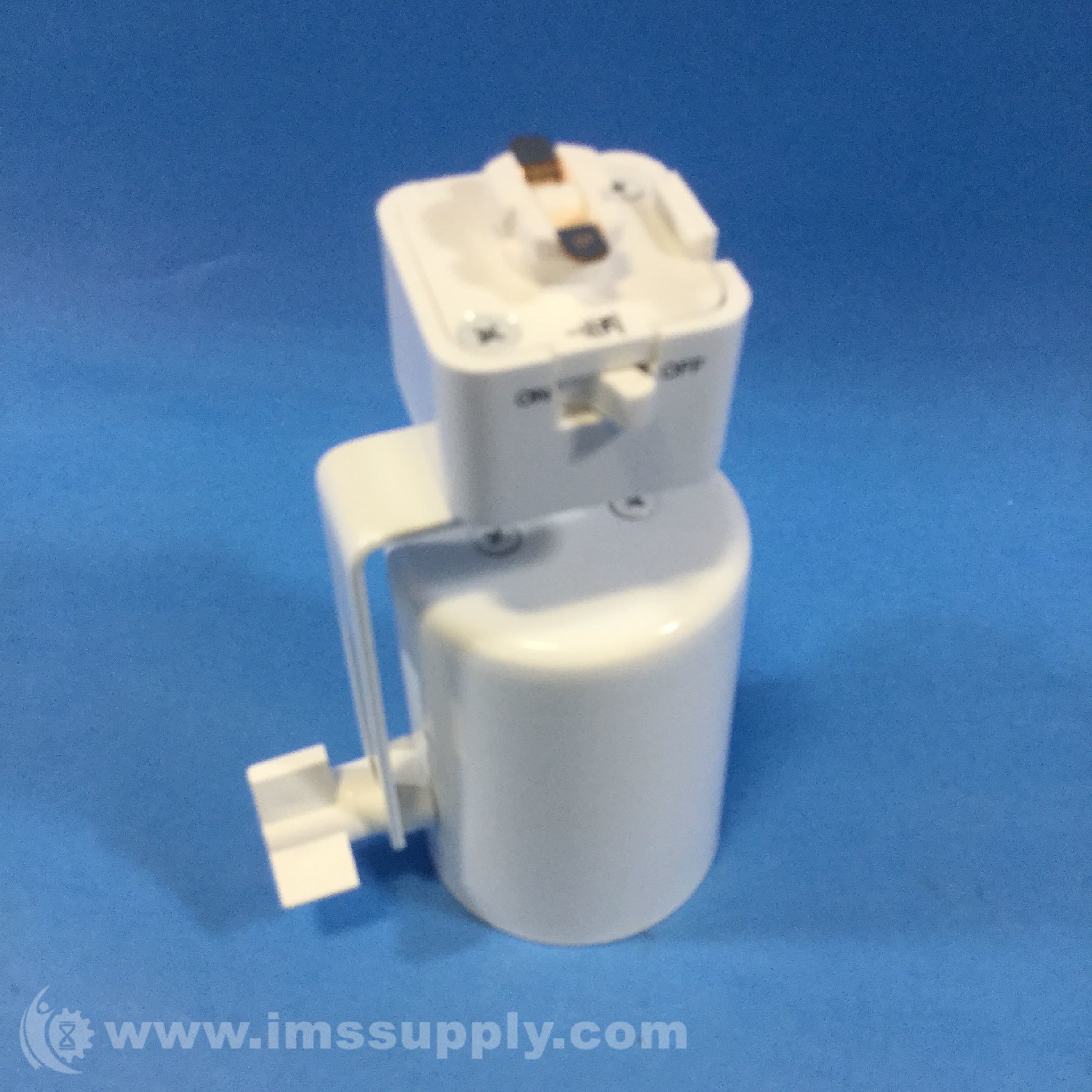 Leviton CTL603-P Economy Side Swivel Universal - IMS Supply