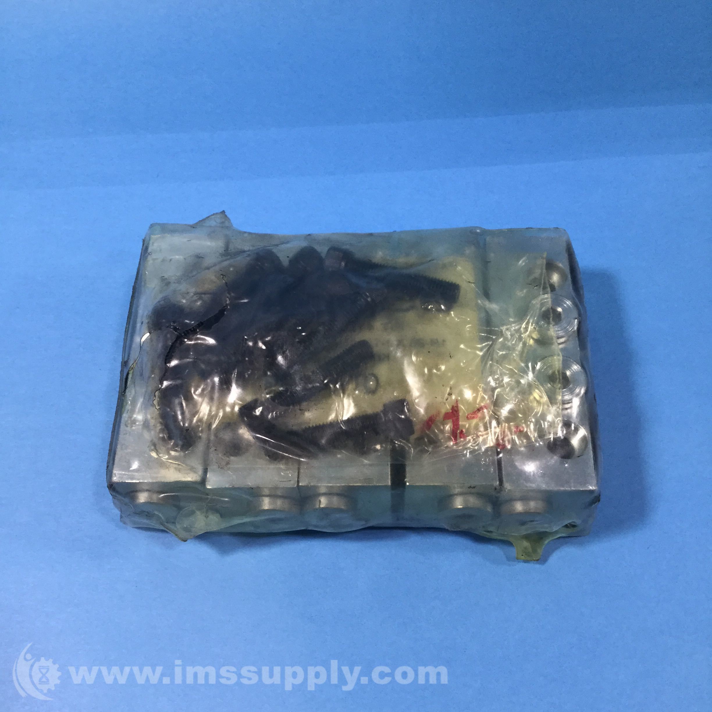 Graco MSP-15T Case of 5 Trabon MSP Modular Divider Valve - IMS Supply