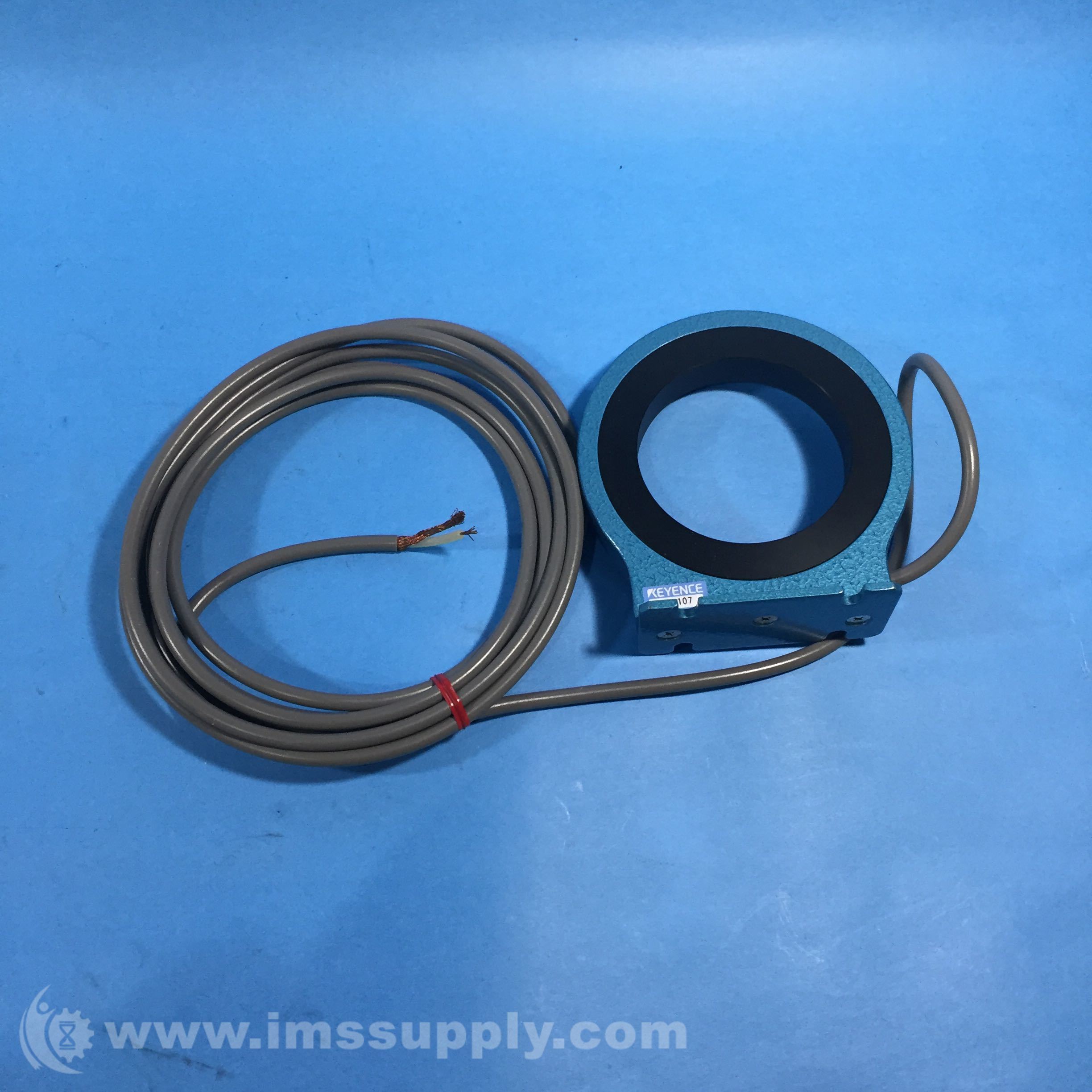 Keyence TH-107 Sensor Head for Small Metal Object Detection - IMS Supply