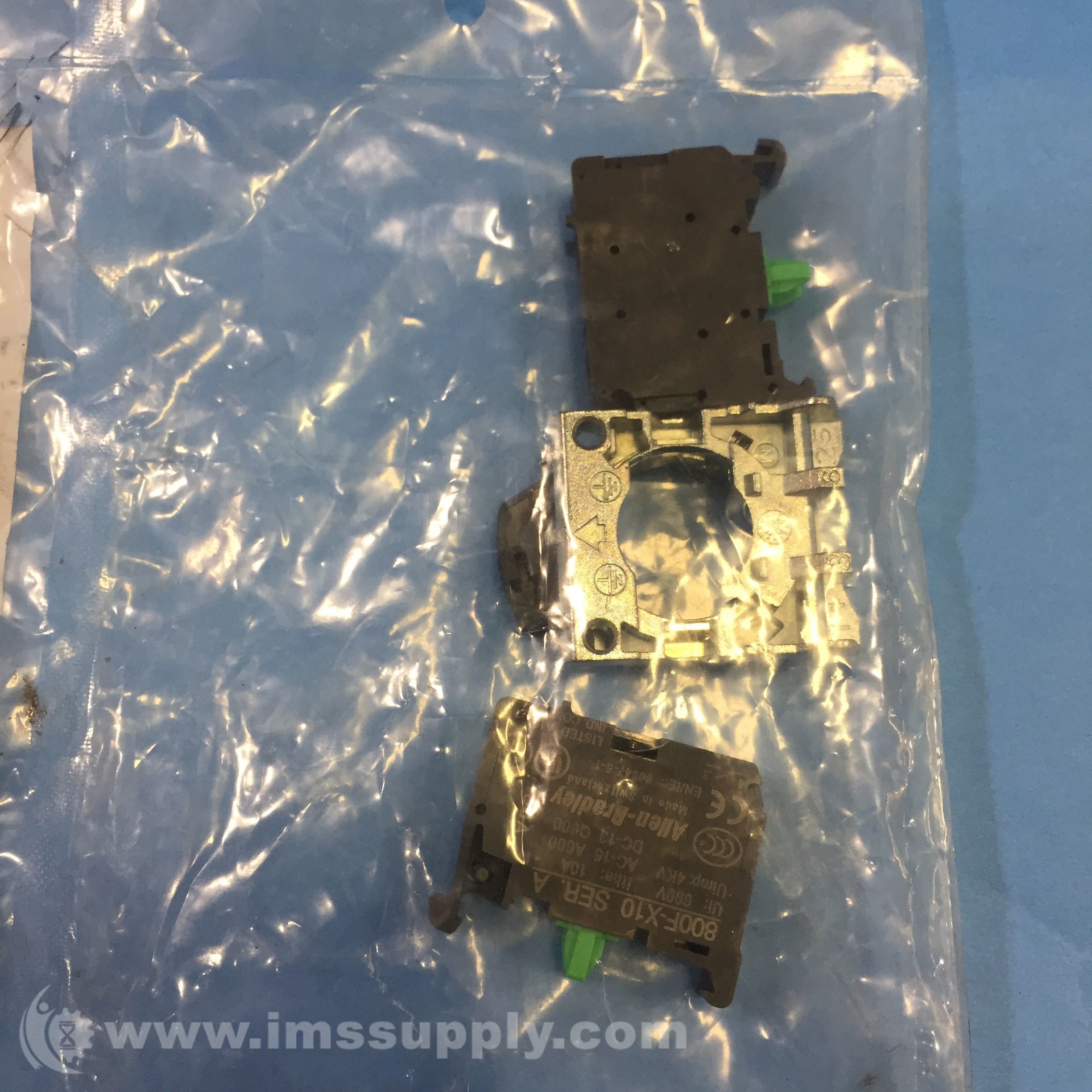 Allen Bradley 800FM-SM32MX20 Selector Switch, 3 Position - IMS Supply