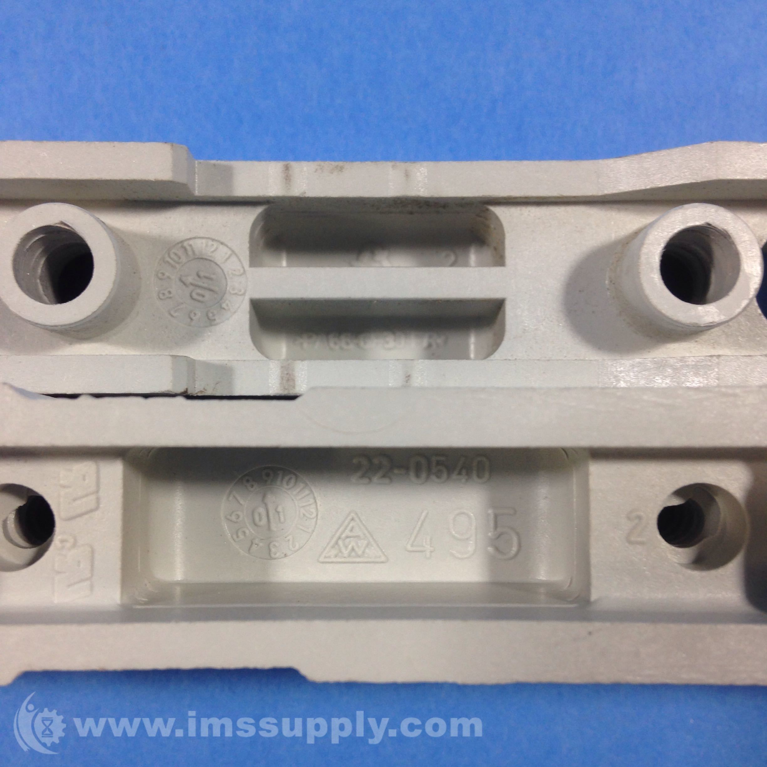 Wohner 22-0540 Busbar Supports 3 Pole 60MM - IMS Supply