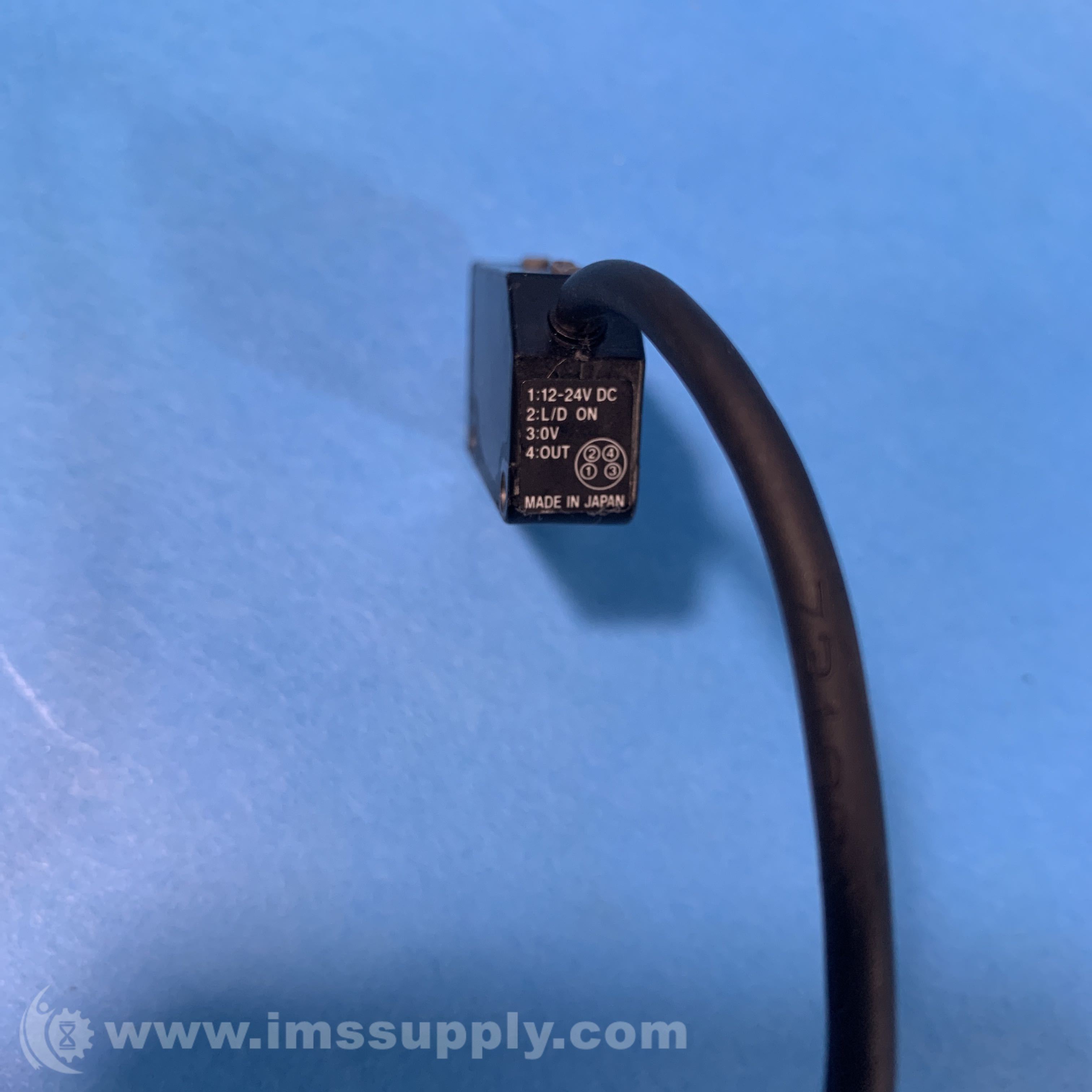 Keyence PZ-V12P Square Reflective M8 Connector Type, PNP - IMS Supply