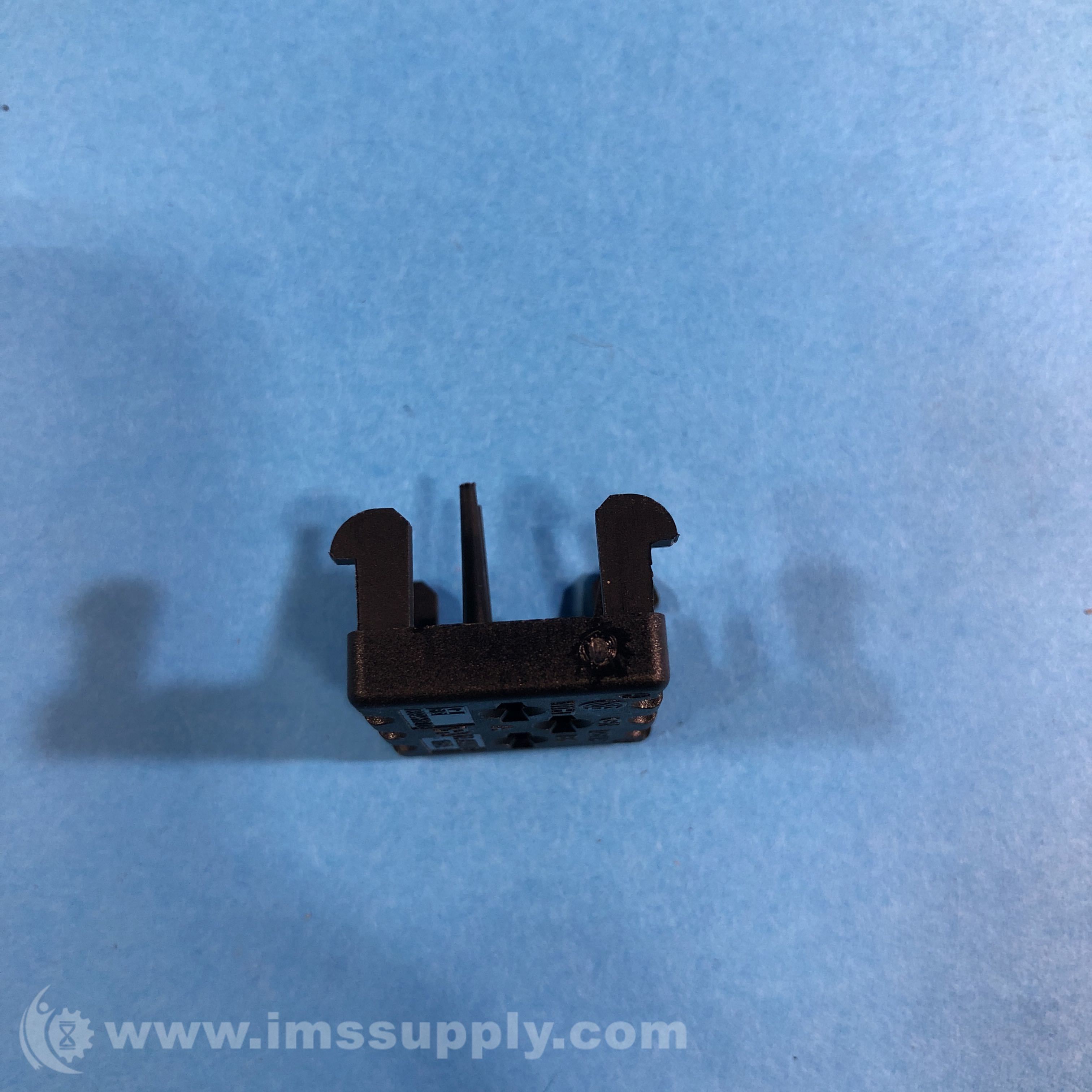 Black Connector Plate, 125VAC, 14 AWG, 15A - IMS Supply