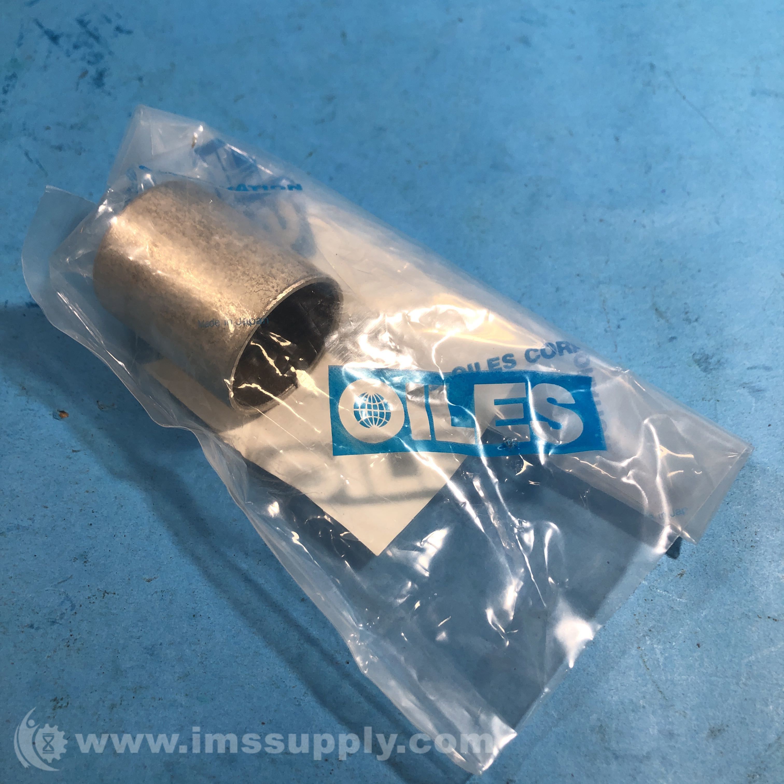 Oiles LFB-3040 Drymet LF Bushing - PTFE Multi-layer, Straight - IMS Supply