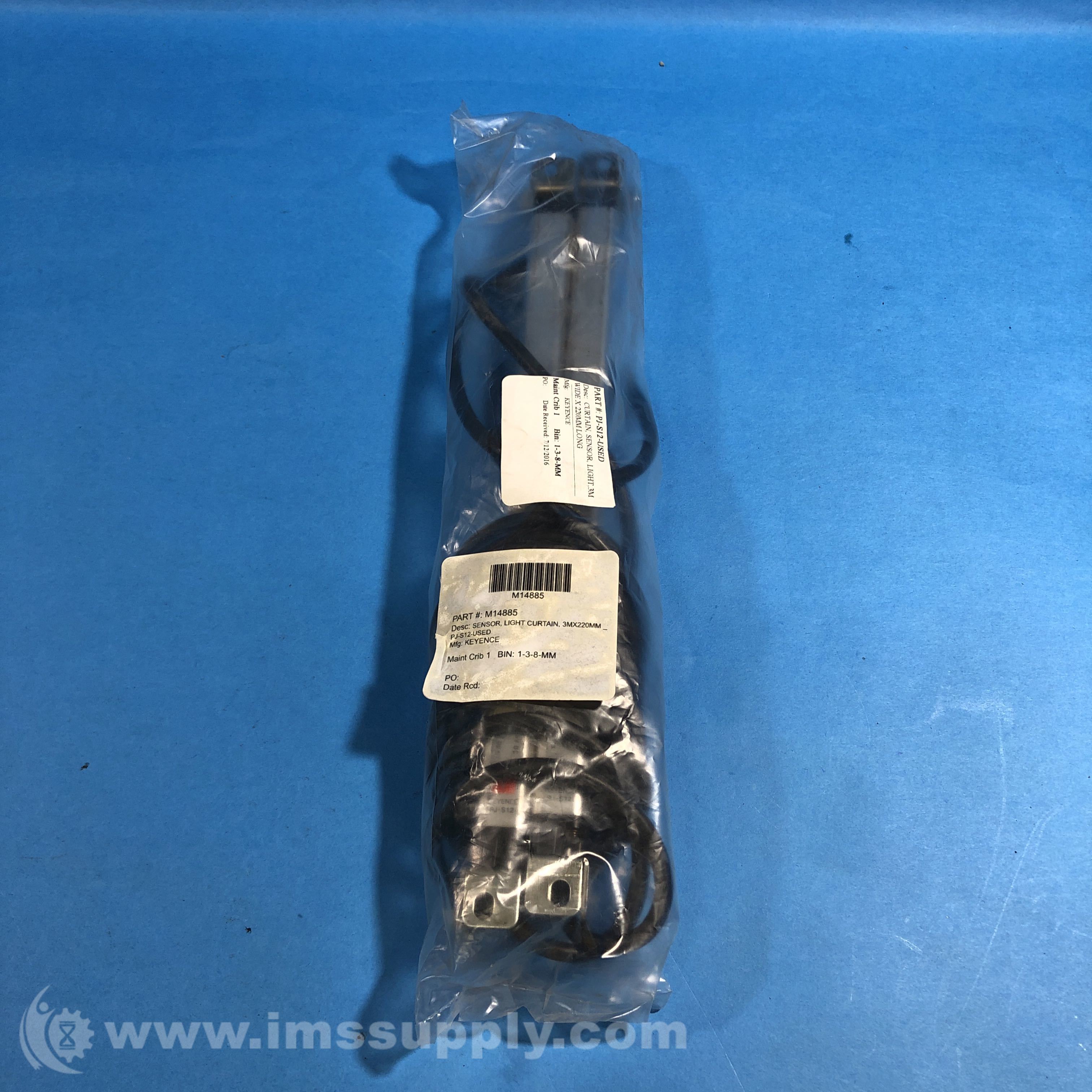 Keyence PJ-S12 Curtain Sensor, Light, 3M Wide x 220MM Long - IMS Supply