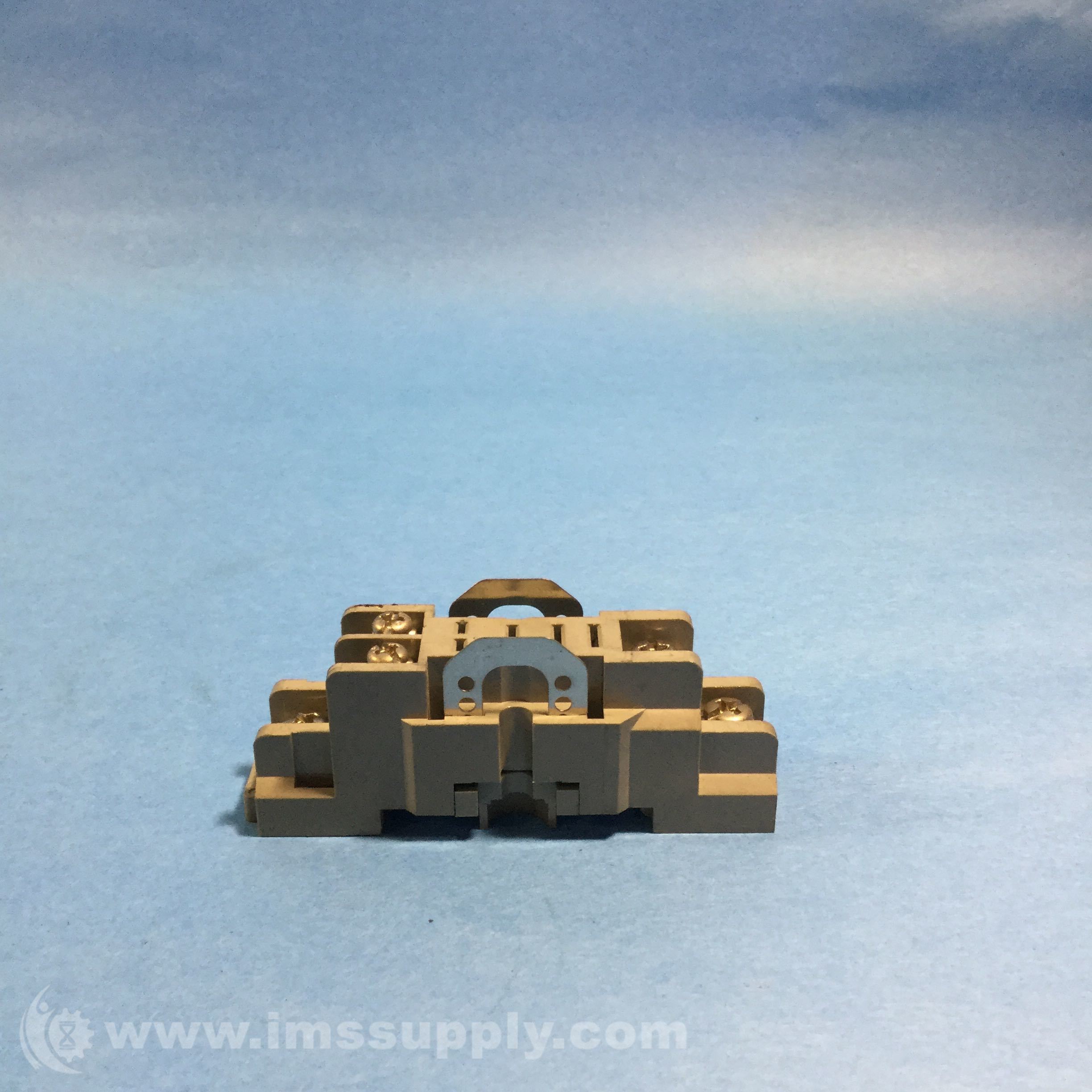 Idec SH1B-05 Relay Socket, DIN Rail, Screw, 5 Pins, 10 A, 250 V - IMS ...