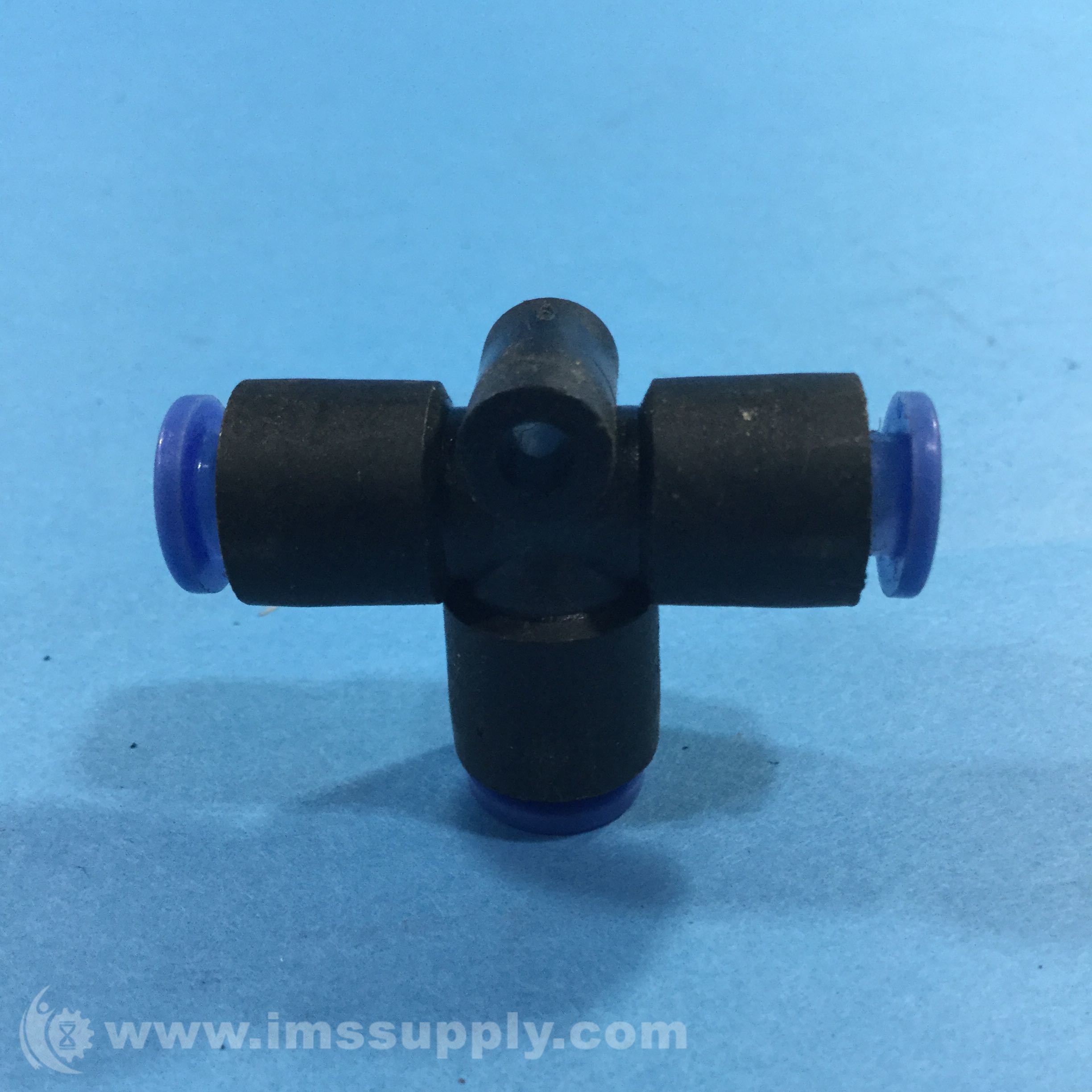 SMC Spore 6 Push-to-Connect Union Tee Fitting, Black - IMS Supply