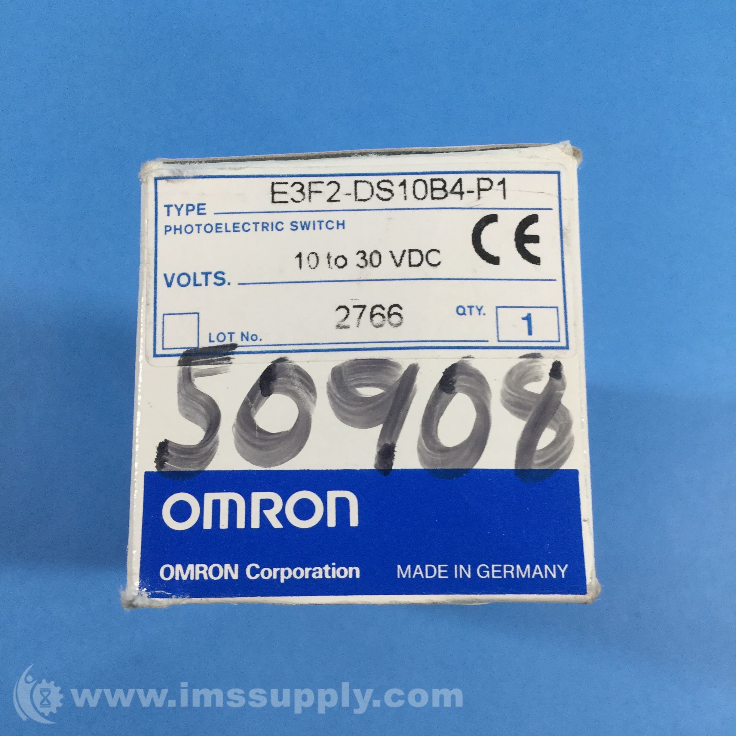 Omron E3F2-DS10B4-P1 Photoelectric Sensor, E3F2 Series, Plastic - IMS Supply