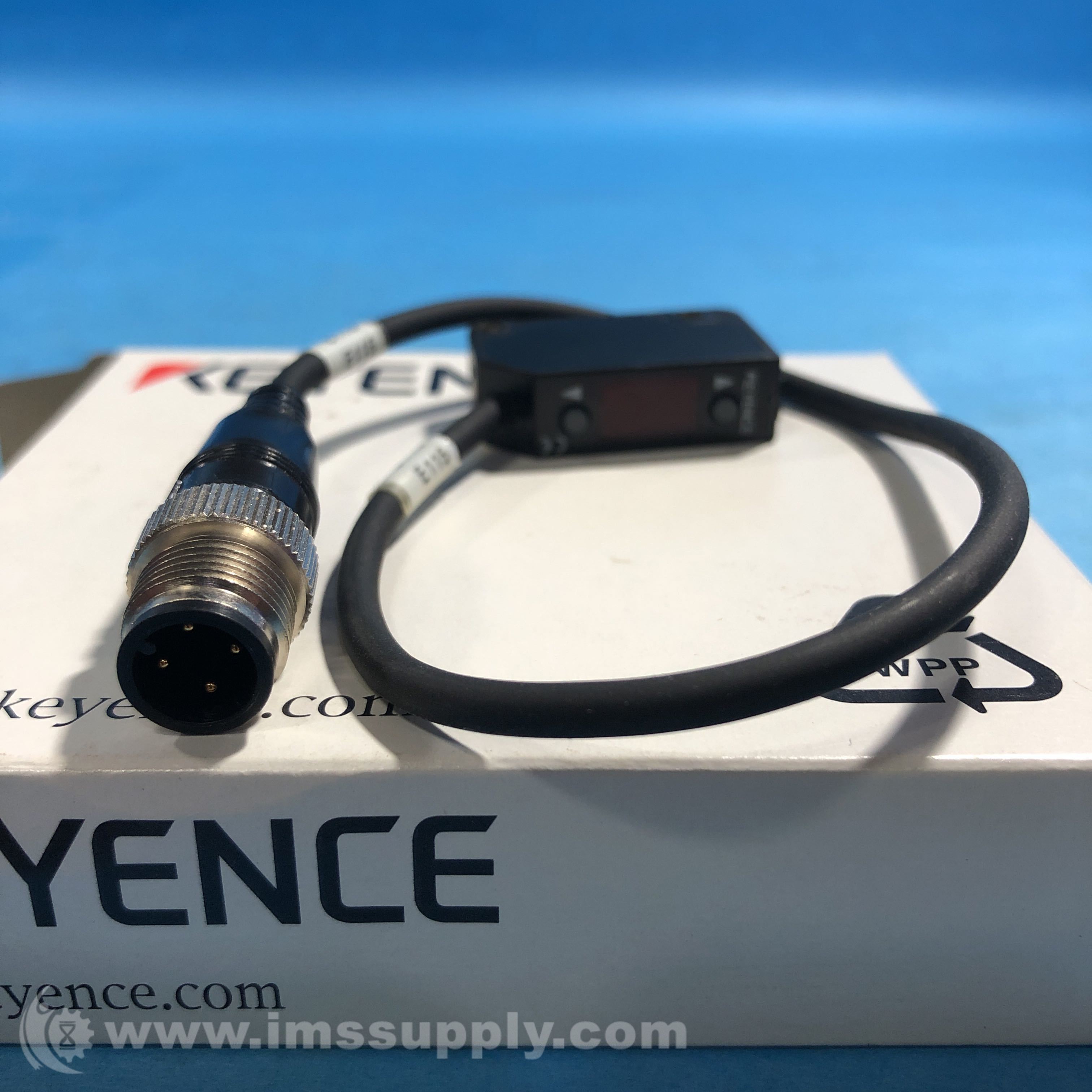 Keyence PZ-V33P Photoelectric Sensor - IMS Supply