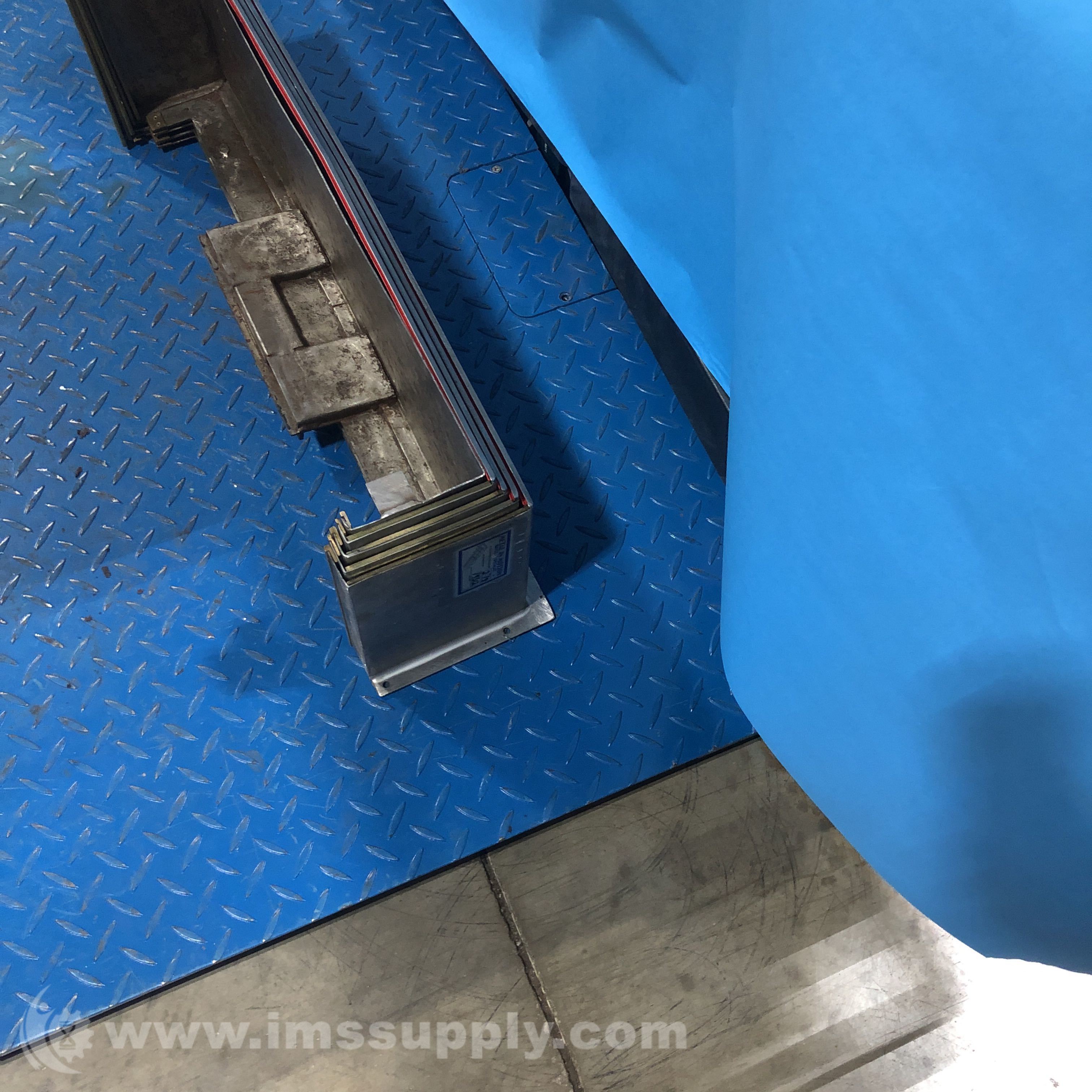 Metal in Motion Expanding Steel Machine Cover, 32 x 10x 12 - IMS Supply