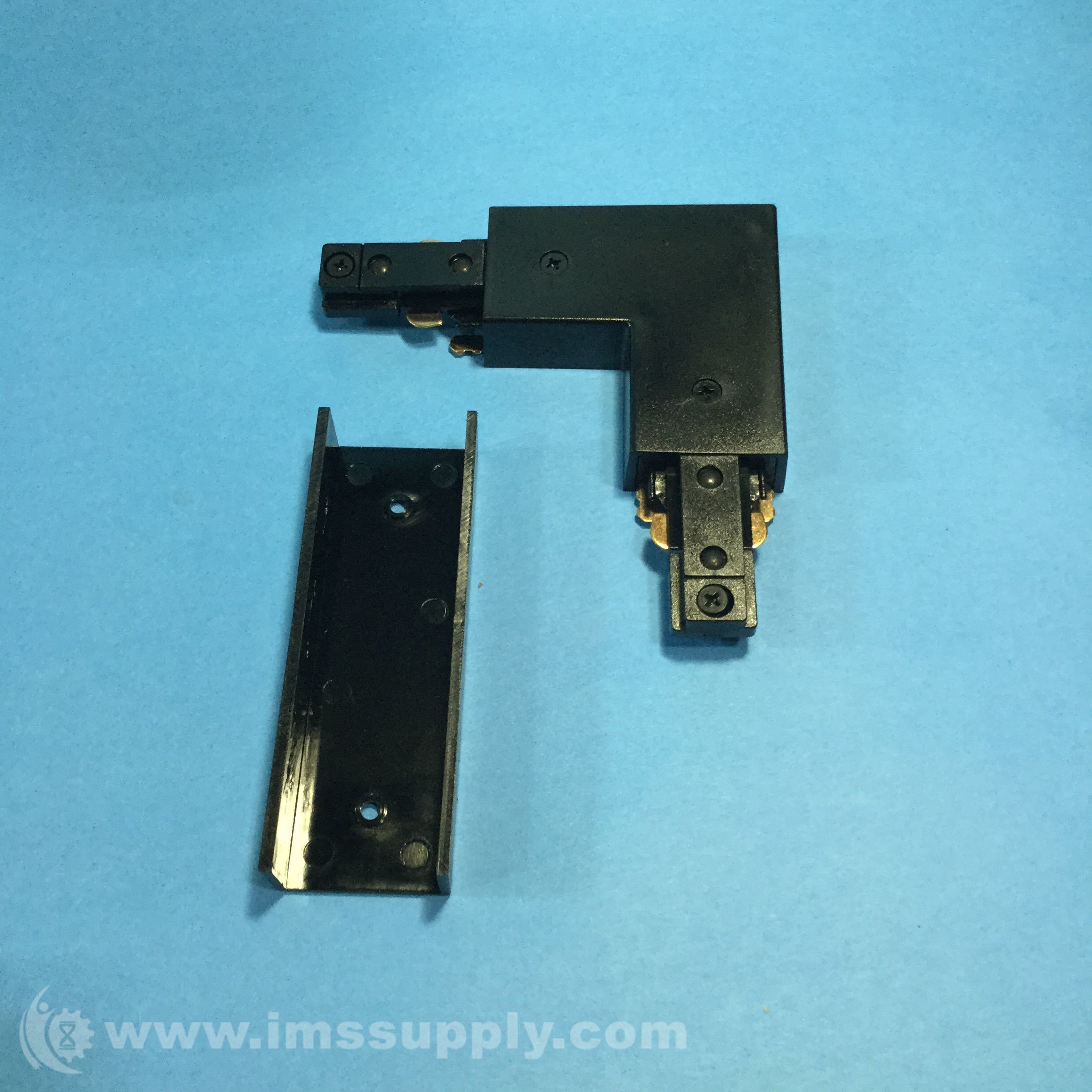 ConTech Lighting LA-12-B 3-Way Joiner, Black Finish - IMS Supply