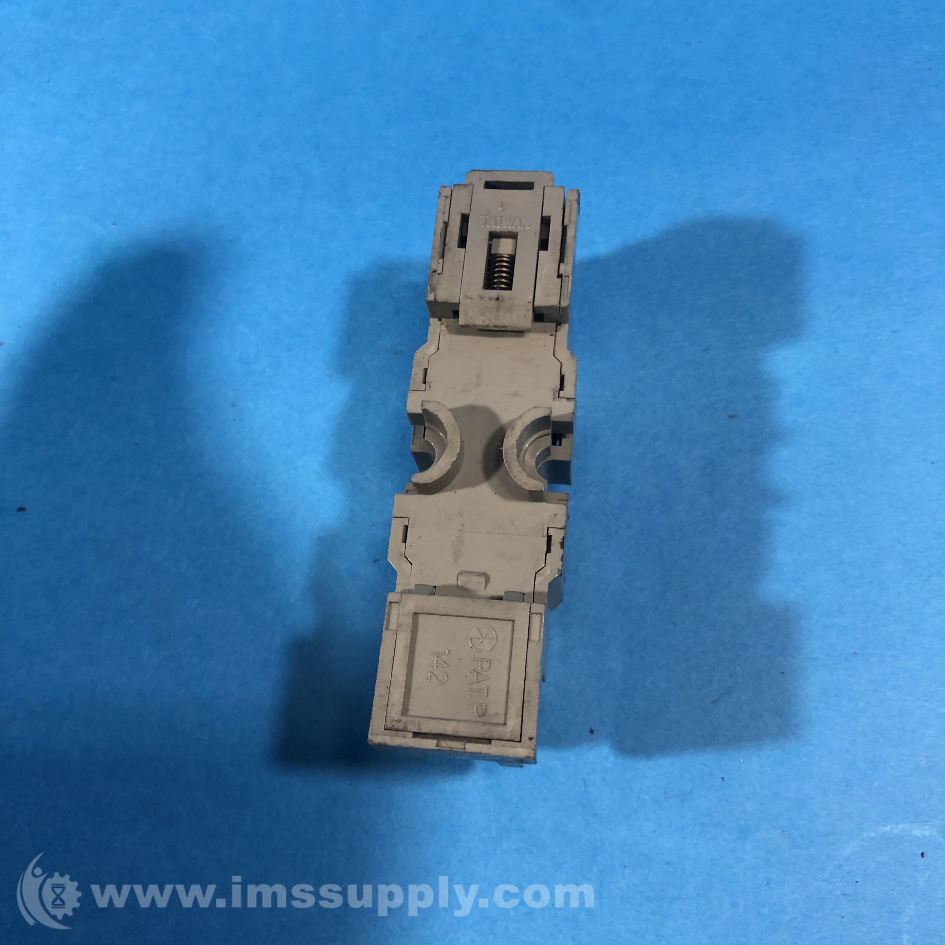 Idec SH1B-05 Relay Socket, DIN Rail, Screw, 5 Pins, 10 A, 250 V - IMS ...