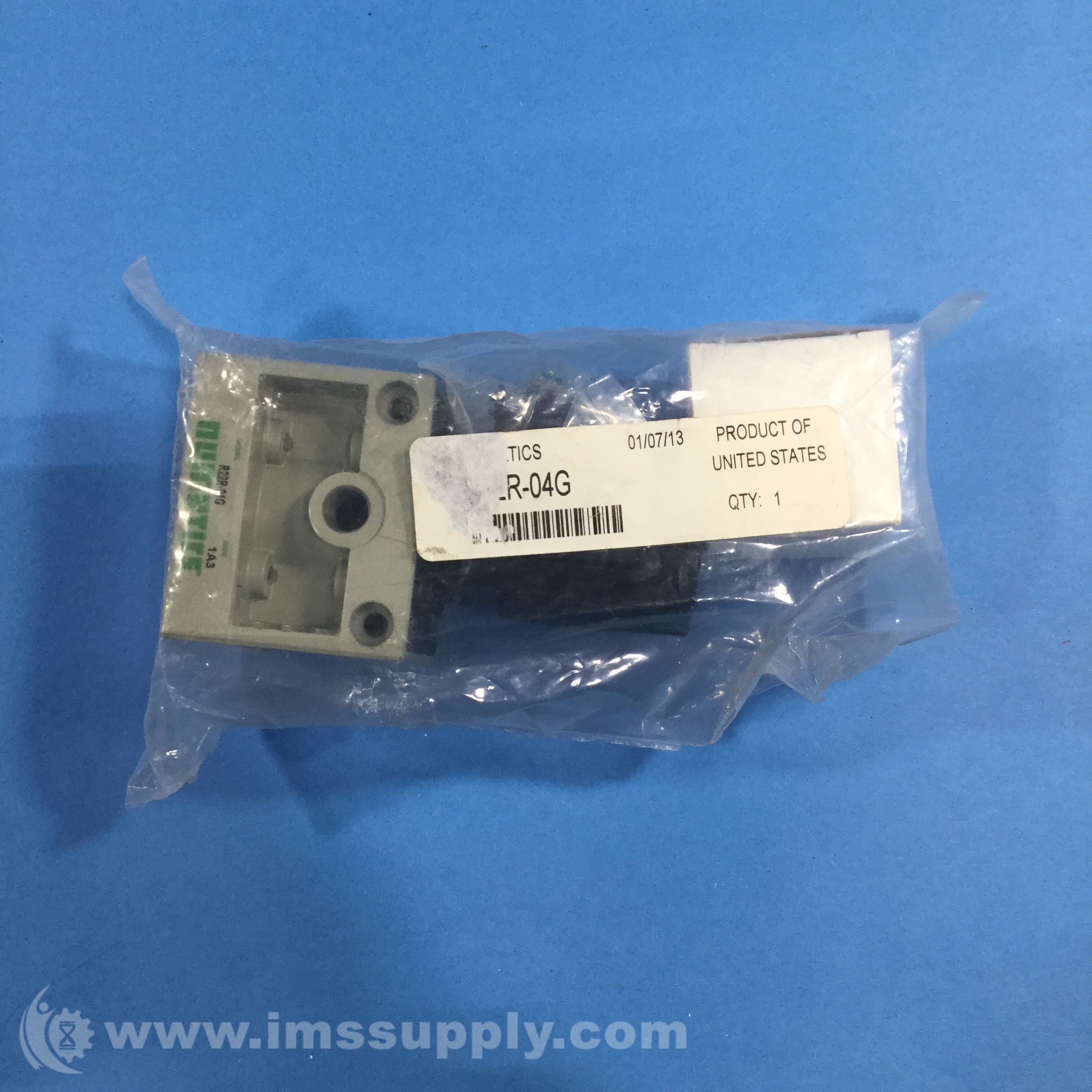 Numatics R22R-04G Relieving Air Regulator With Gauge - IMS Supply